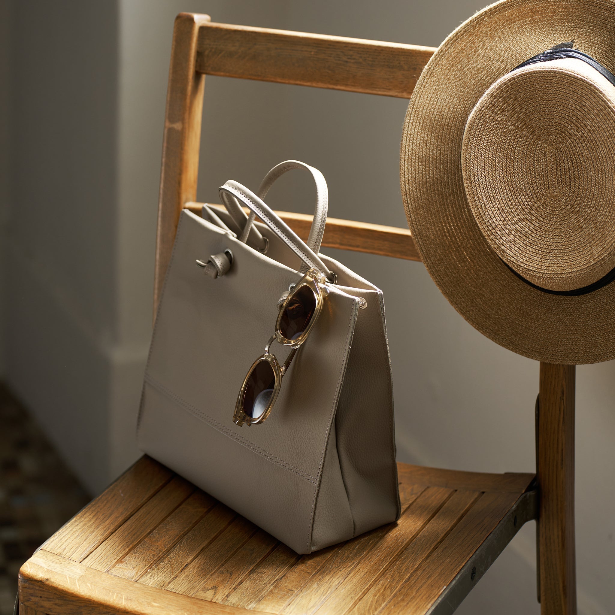 《pick up》Leather bag in Summer – REN